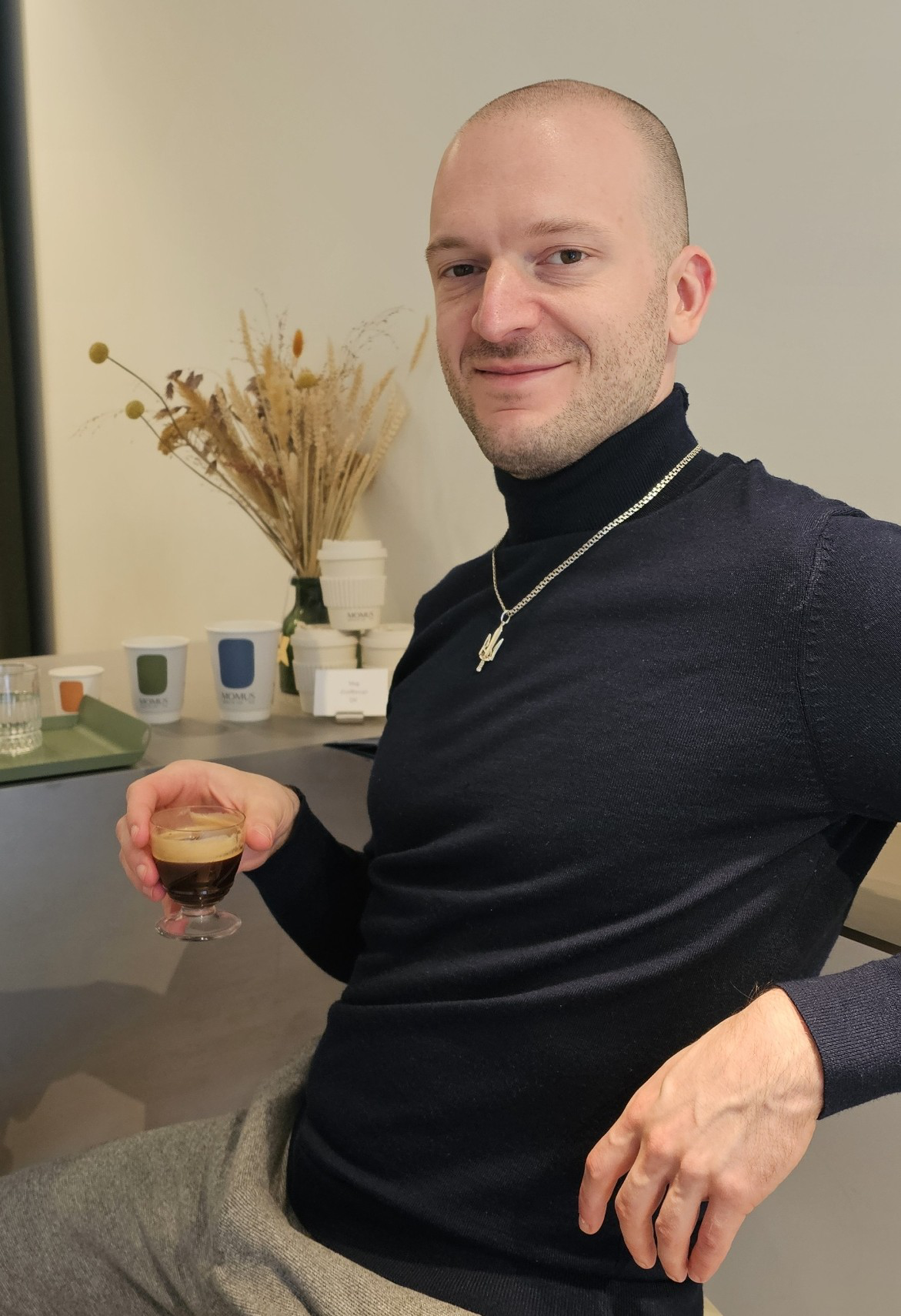 huuh - Share Curated AI Experiences | Create AI from Content